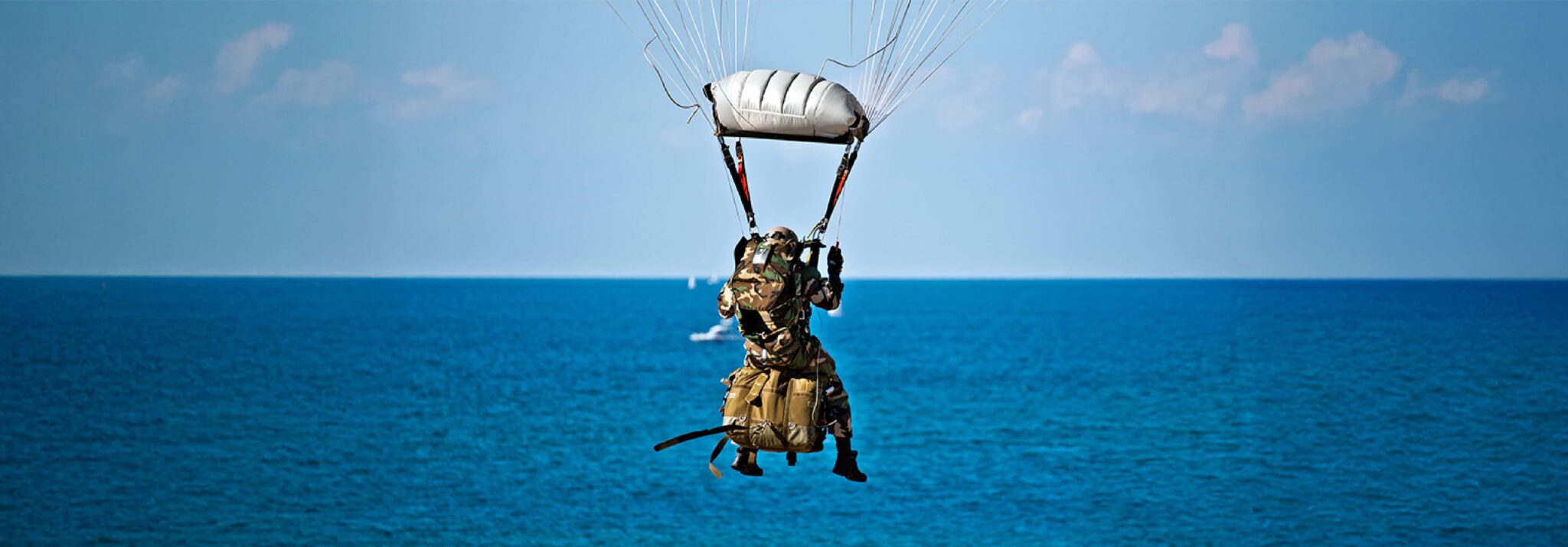 Military Parachutes: Strength Without Compromise - Arville